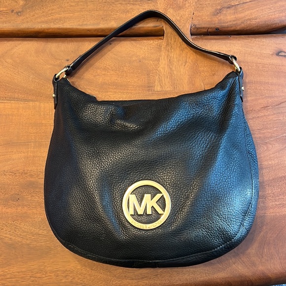 Michael Kors | Bags | Vintage Michael Kors Black Pebbled Leather Hobo ...